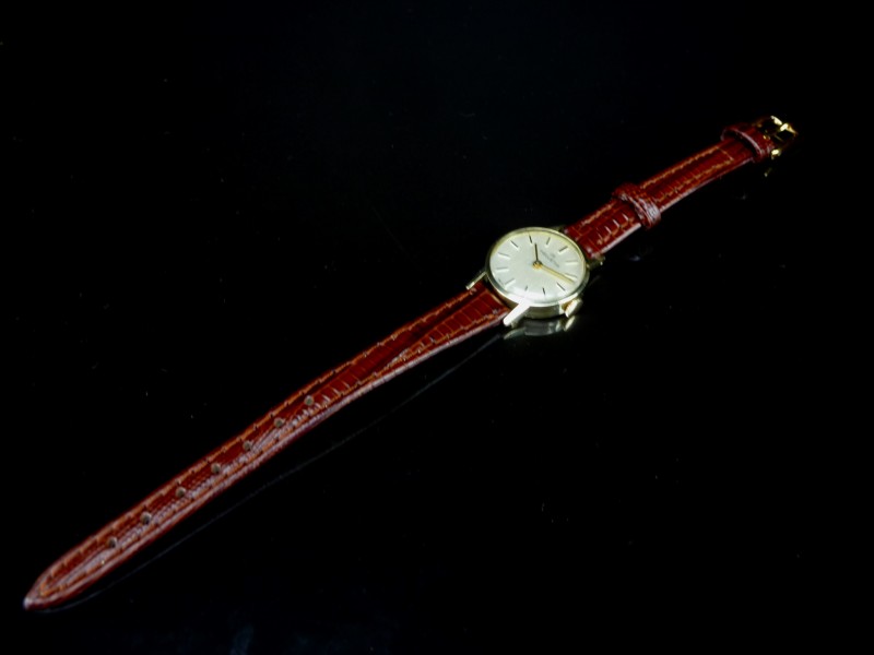 Watt's Antiques :: HELVETIA 14K GOLD LADIES WATCH