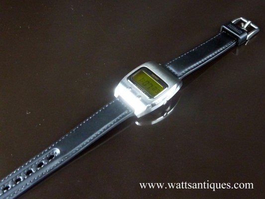 Watt's Antiques :: SEIKO LEMON FACE LCD 0624 5009
