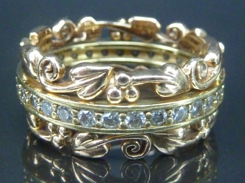 Watt's Antiques :: CLOGAU 18K DIAMOND RING
